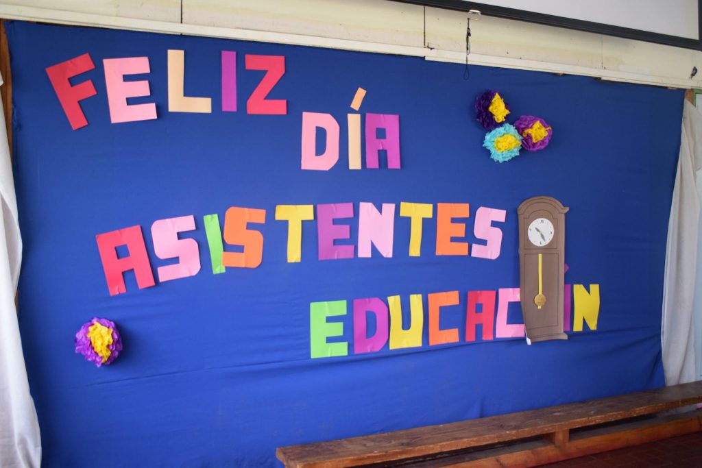 Día del Asistente de la Educación - ESCUELA ESPECIAL ÑIELOL